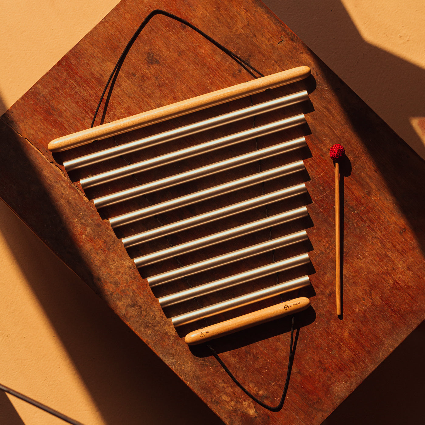 9 BAR SWINGING CHIMES